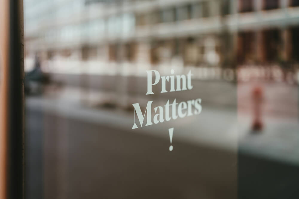 Retour du papier : pourquoi le print revient dans la communication